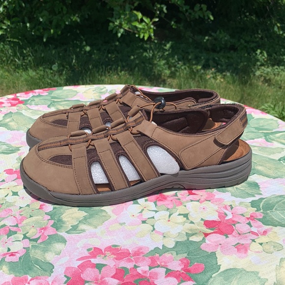 Barefoot Freedom | Shoes | Nwt Barefoot Freedom Brown Adjustable Strap ...